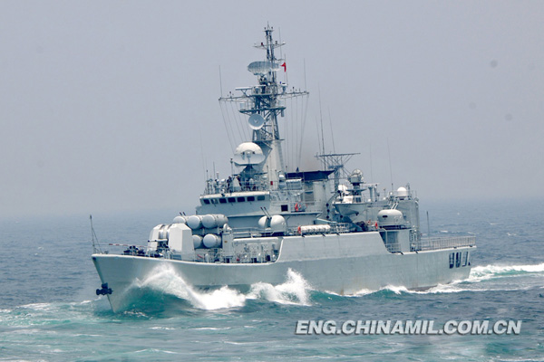 PLA PhotoBlog: 中国人民解放军图库: Chinese frigate on patrol mission