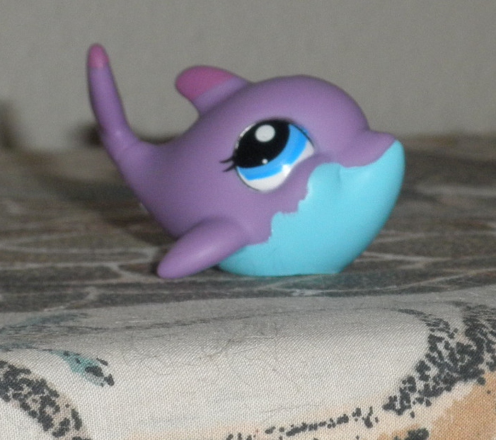 Collectomania: LPS Dolphins