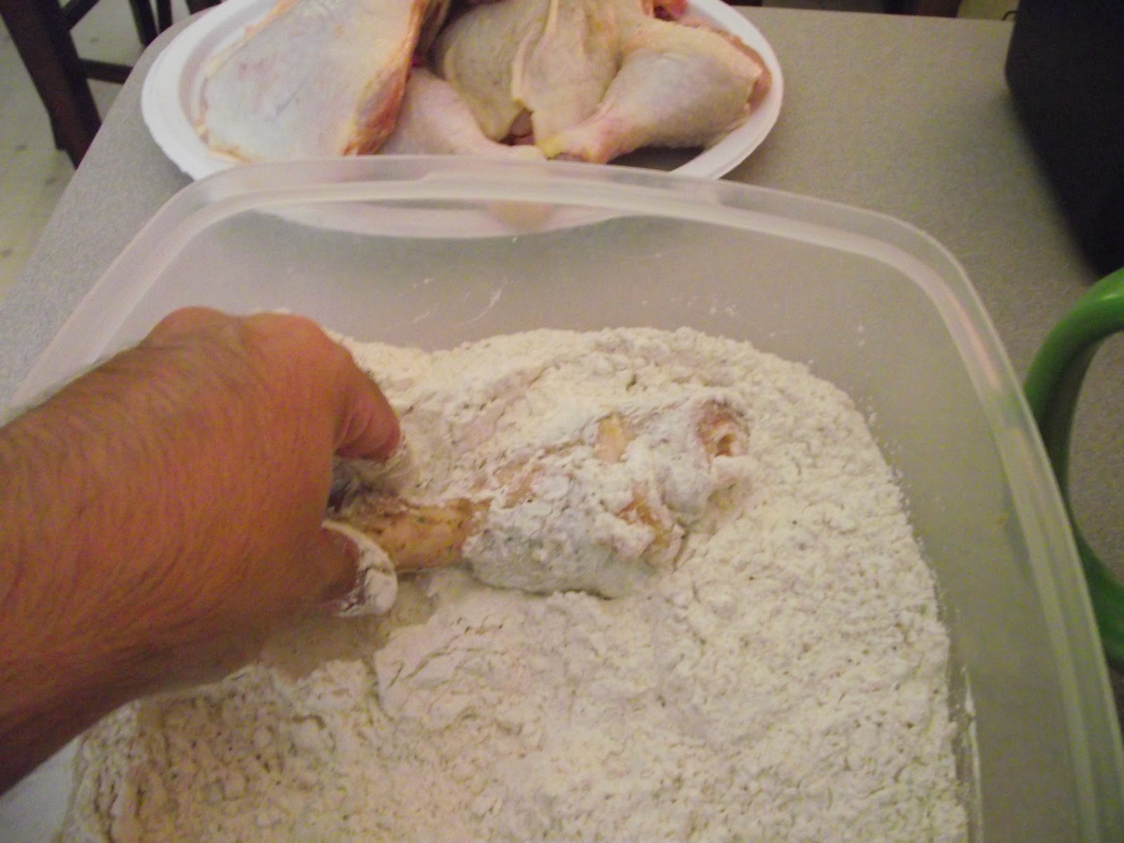 Smiley's Kitchen: Fried Chicken