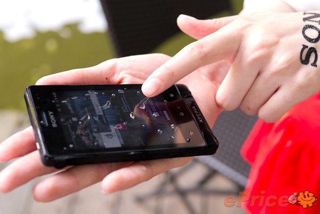 Handphone Tahan Air Terbaru : Sony Xperia Go ~ What you need, what you get.