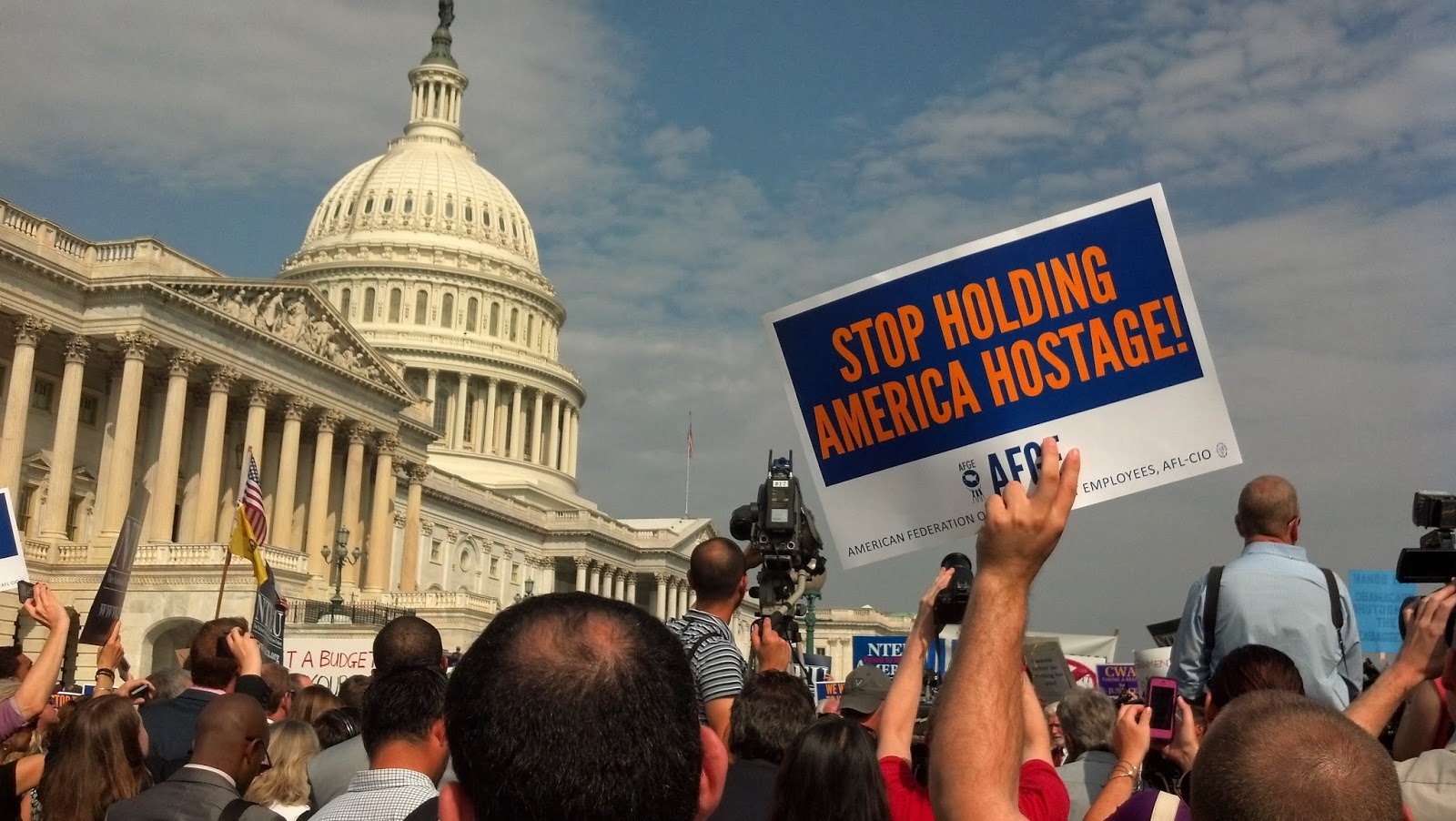 Teamster Nation: Hundreds of union workers protest government shutdown