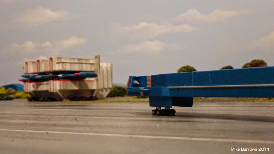 SCOOP'S SPACE: AOSHIMA ZERO X THUNDERBIRD VERSION