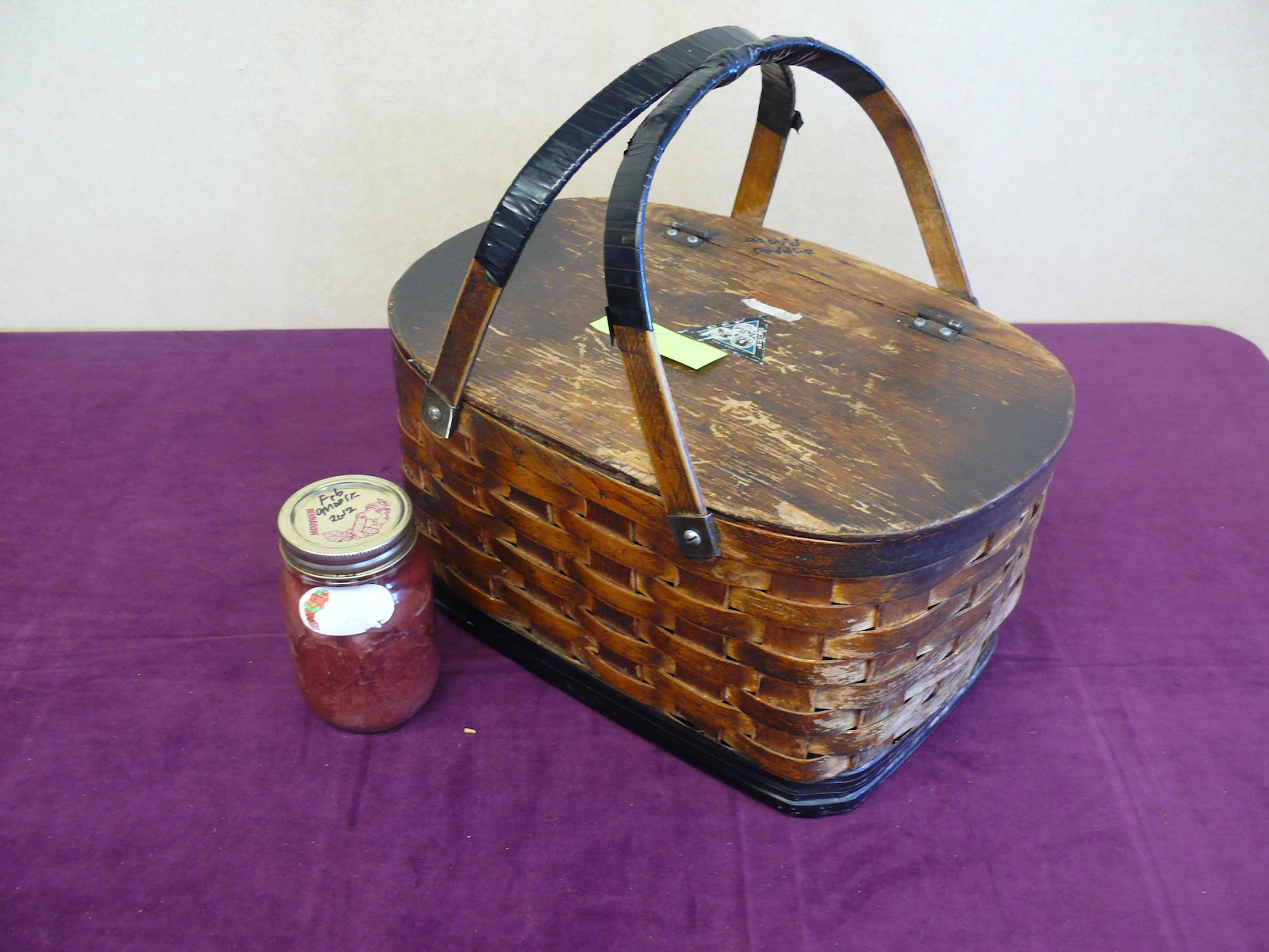 ICH Blog: Take a peek inside a Newfoundland mill worker's lunch basket.