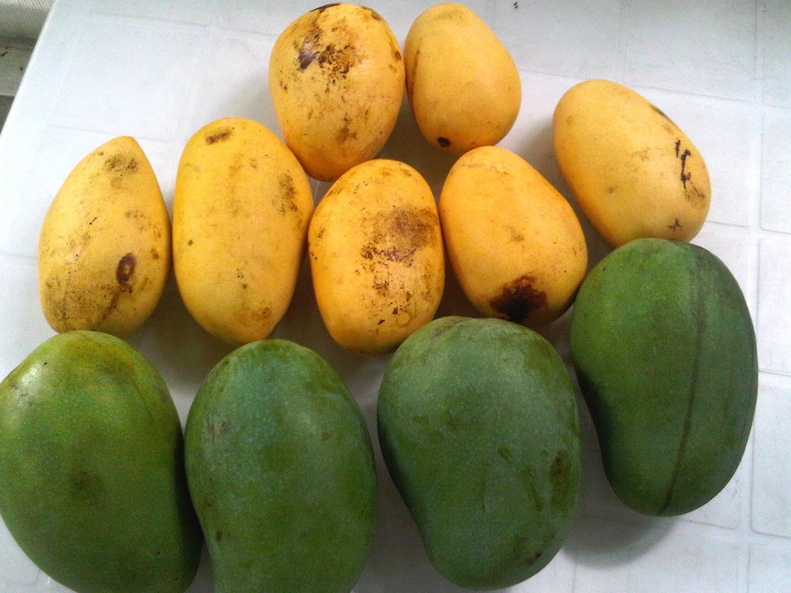 The Green Grocer: Green mangoes like no other.