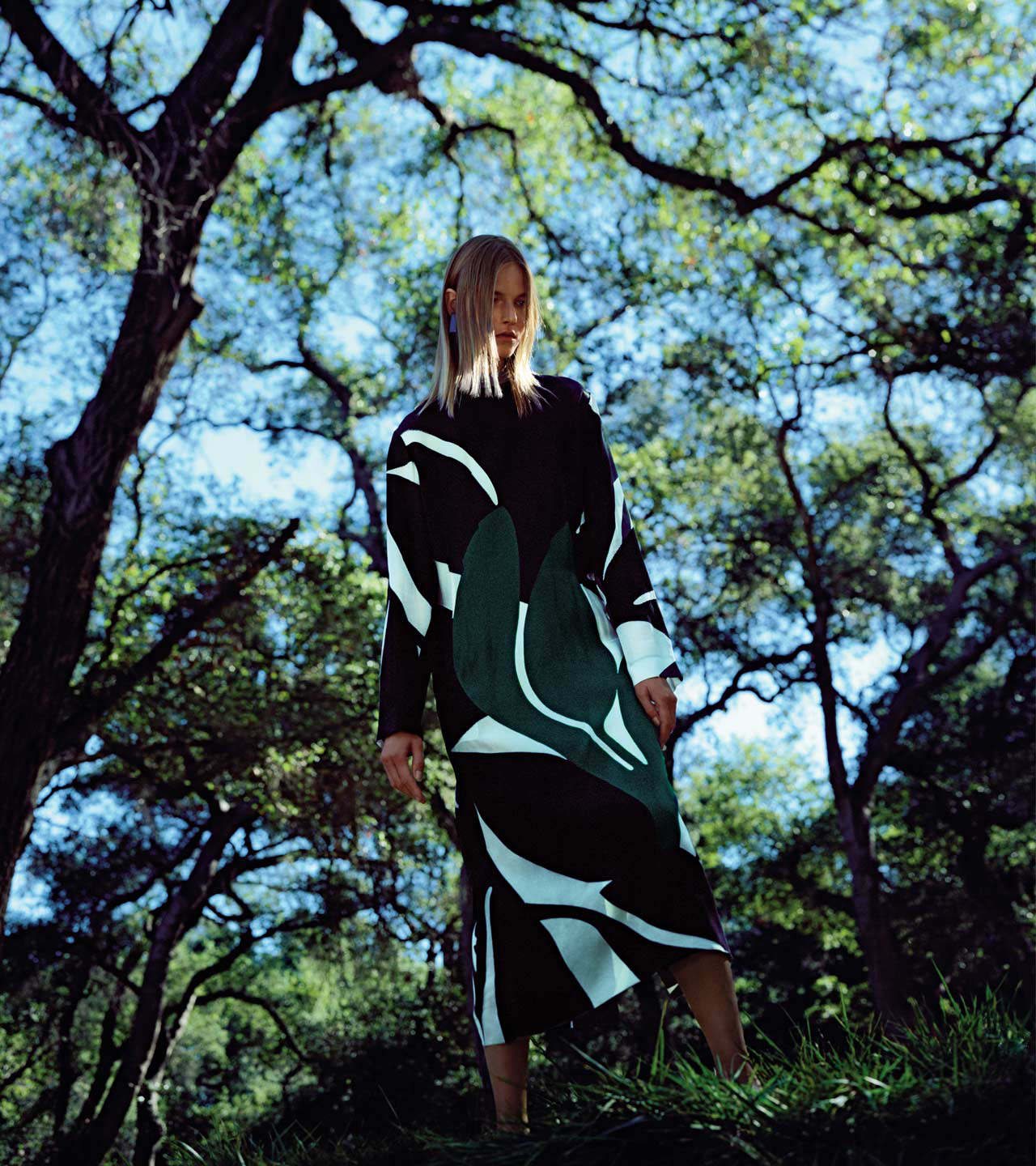 Ad Campaign: Marni Spring/Summer 2016: Suvi Koponen by Tom Hunter
