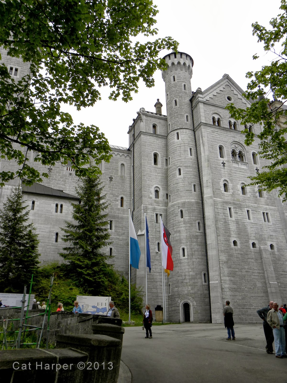 Shutterbug Traveler: Neuschwanstein Castle: First Looks