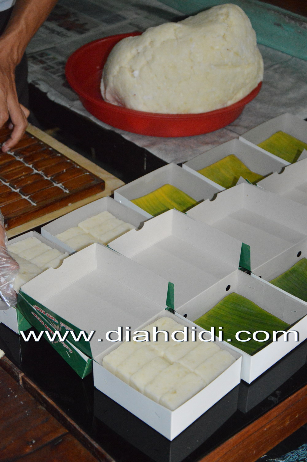 Diah Didi's Kitchen: Menikmati *Gethuk Kethek / Gethuk Monyet* Hangat ...