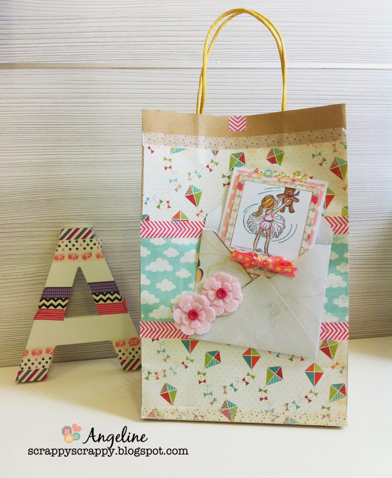 Turn a plain paper bag into a pretty gift bag - Scrappy Scrappy