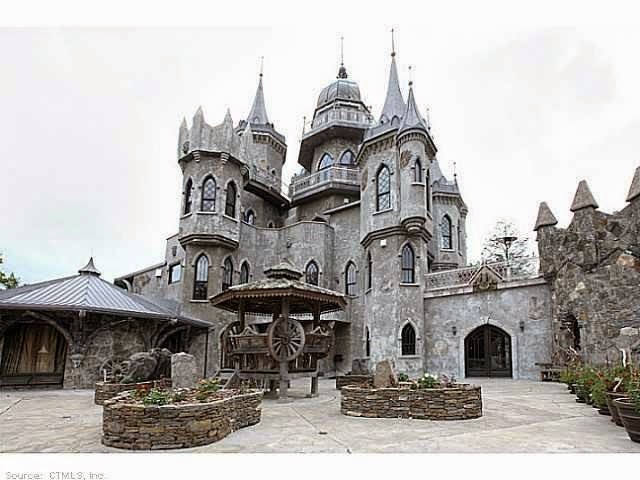 Gothic Castle in Connecticut - Décoration de la maison
