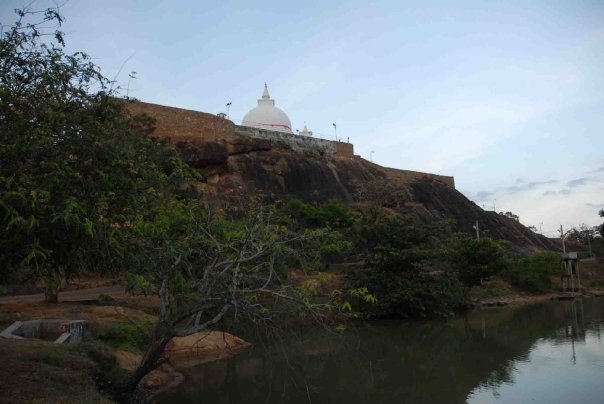 Sithulpawwa rock temple ~ Sri Lanka Travel Guide