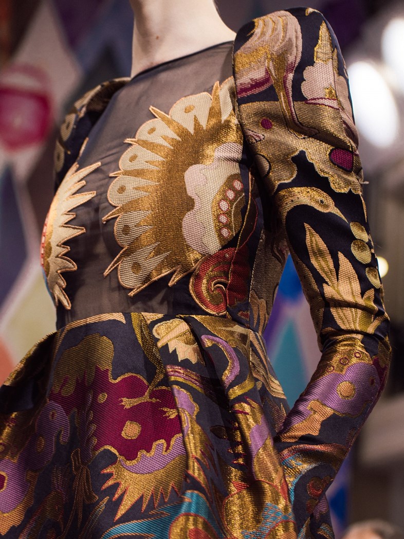 Runway | Schiaparelli Fall 2016 Paris Haute Couture Fashion Week | Cool ...