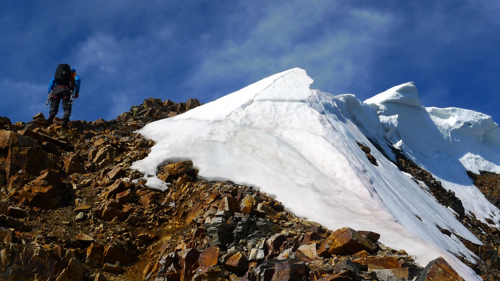 Climbing The East Ridge of Edith Cavell - Global Alpine