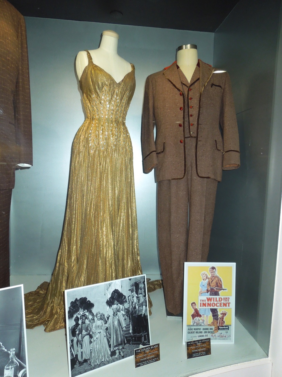 Hollywood Movie Costumes and Props: NBC Universal Experience costumes ...