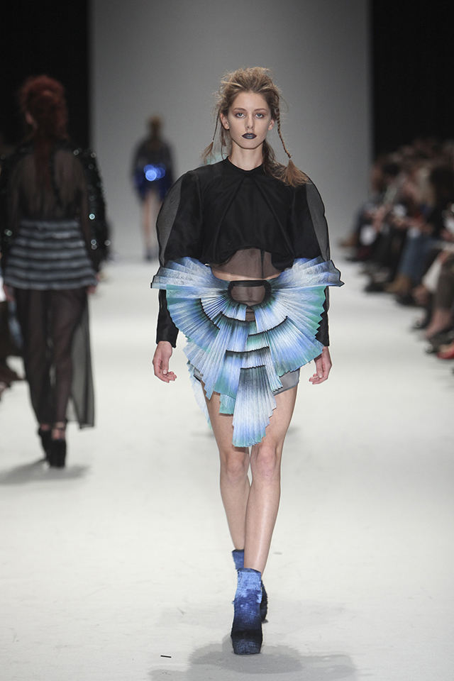 THE NEW GEN | INTRODUCING THE NEW FASHION GENERATION: MIRIAM DE WAARD ...