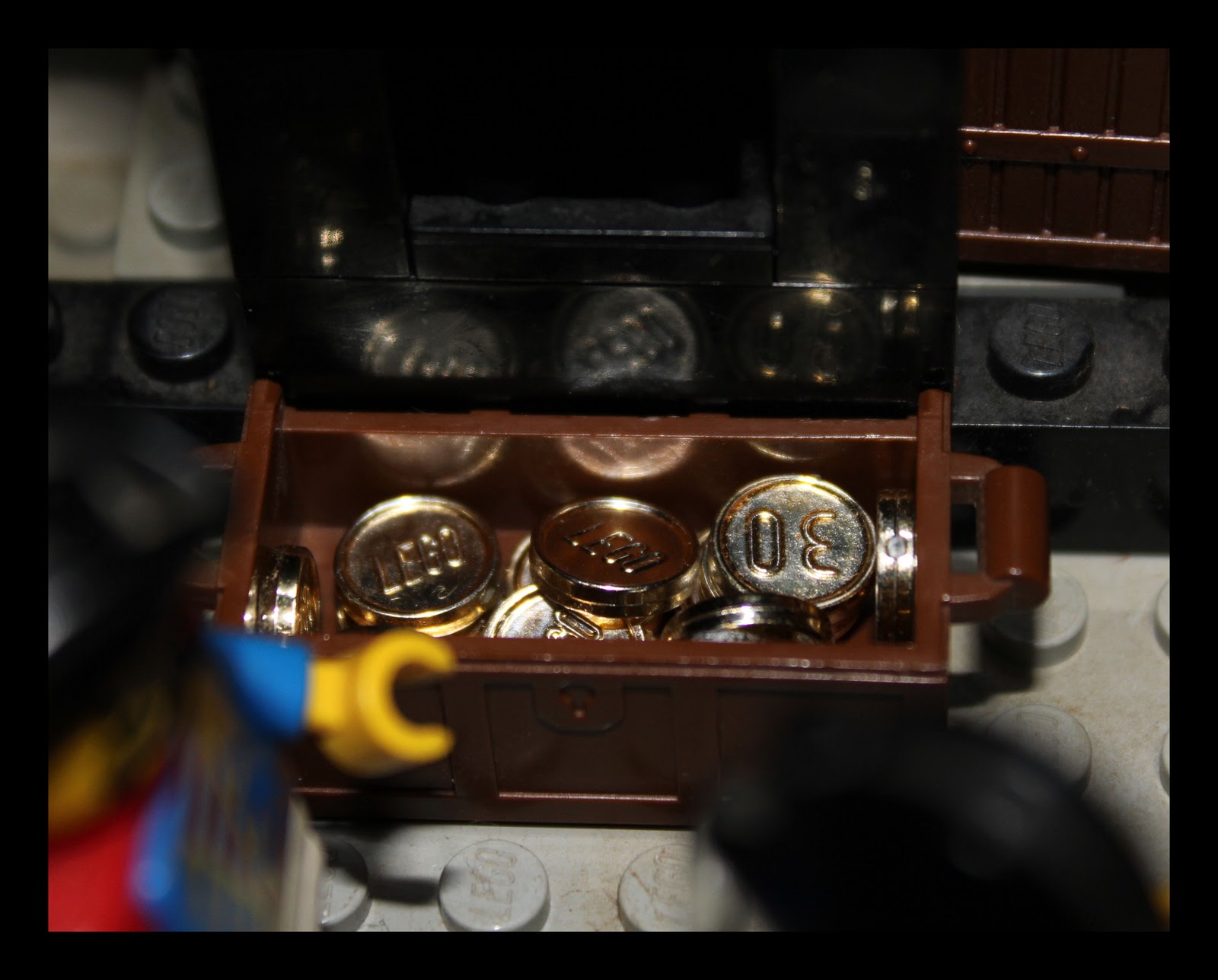 Craftaholic: 22 year old lego passed down from Father to Son