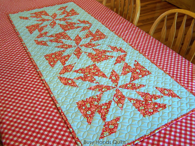 Busy Hands Quilts: Hunter's Star Table Runner for Fat Quarter Shop ...