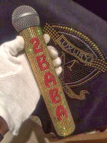 Luxury designer, Malivelihood Gives Tuface A Customized Microphone ...