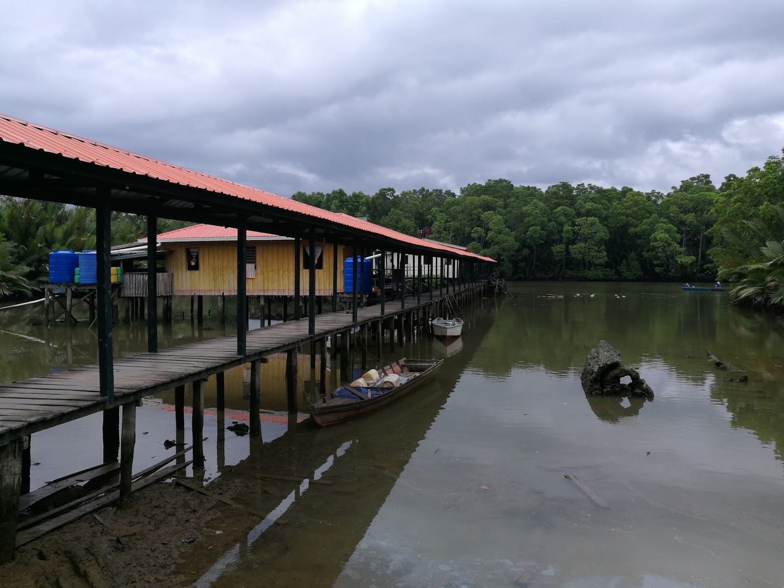 tom x lagi jinak.. : Tamu Kanai Sri GAnda