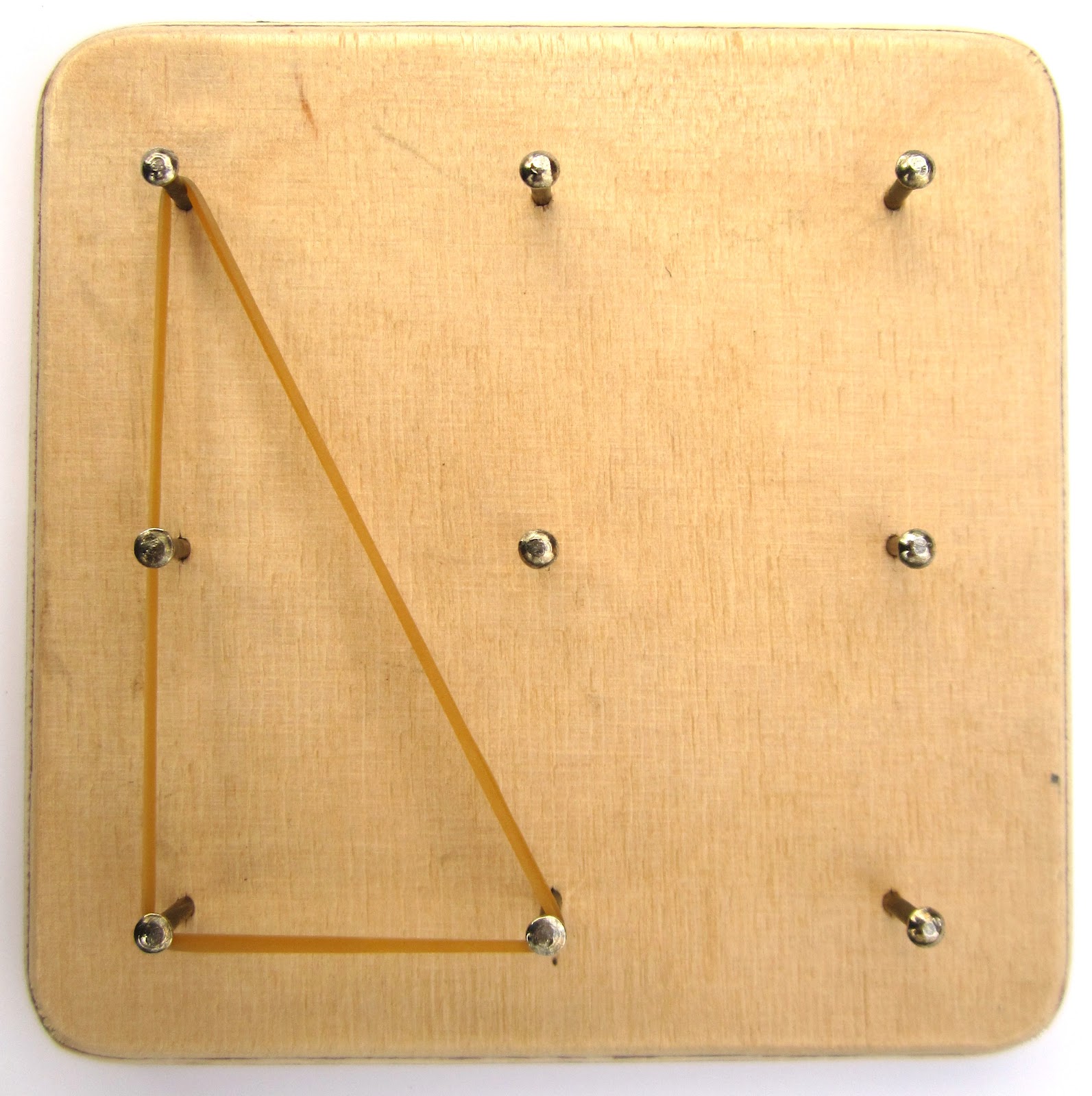 pinkmathematics: Geoboards