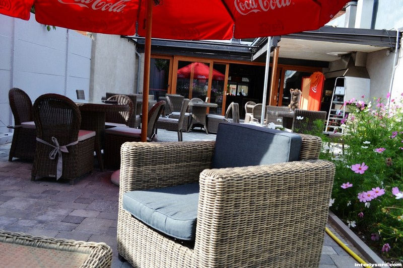 Actualités Mouscron- Comines: Comines : Métamorphose étonnante au café « Le Centre