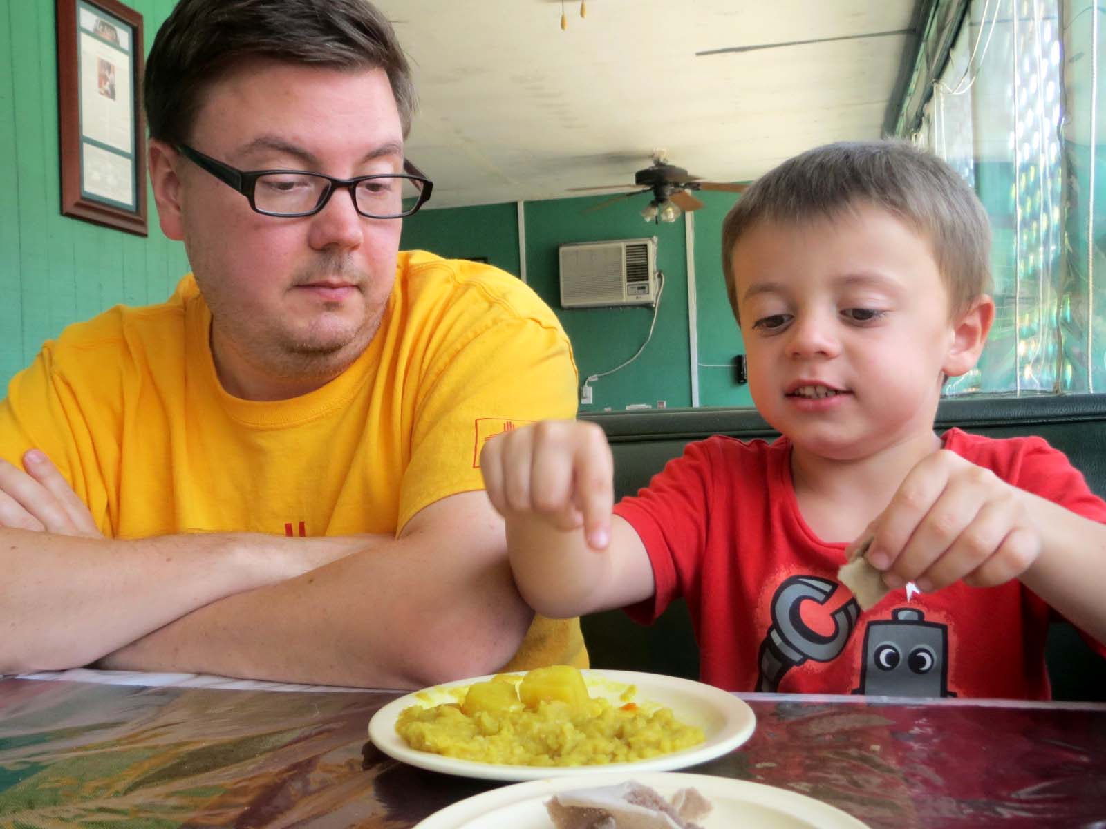 Busy Veggie Mama: Vegan MoFo Day 12: Ethiopian, Heck Yeah!