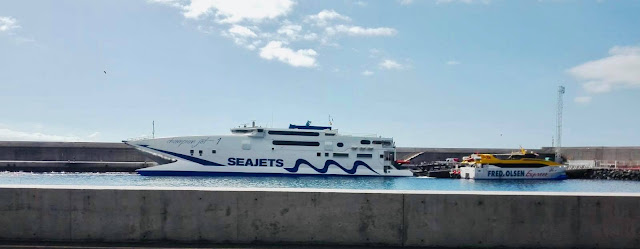 FERRYBALEAR: El HSC "Champion Jet 1" fletado por Armas de pruebas en La ...