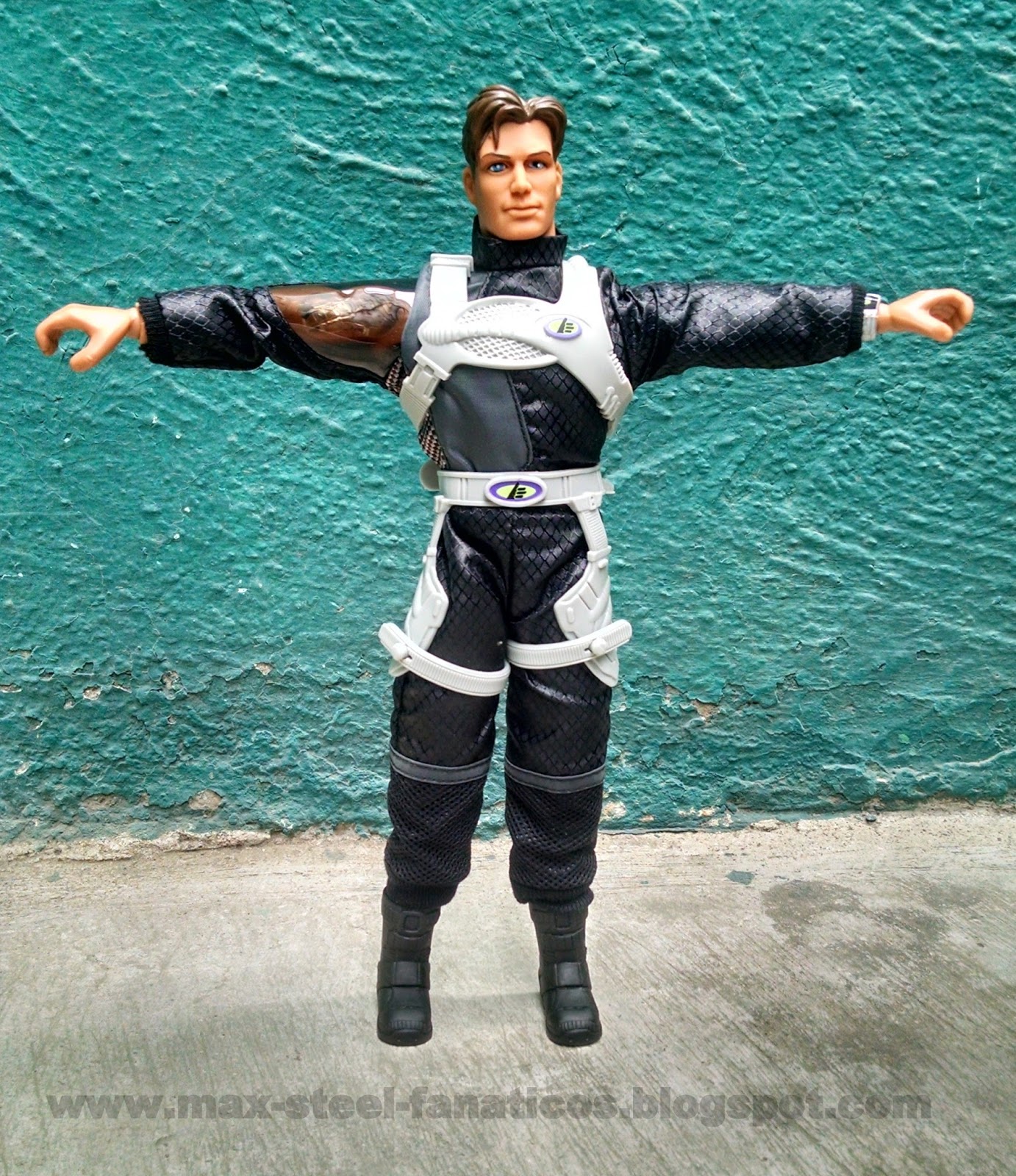 Max Steel Fanáticos: Max Steel Night Combat: Detalle a detalle