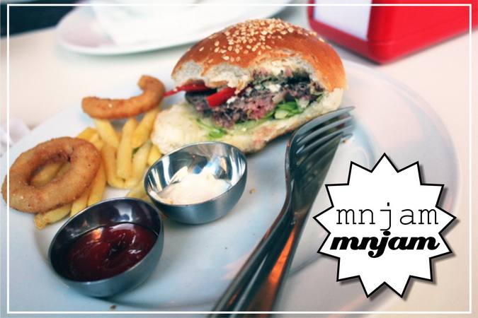 frashion: ★INTERGALACTIC Diner★ /Belgrade/