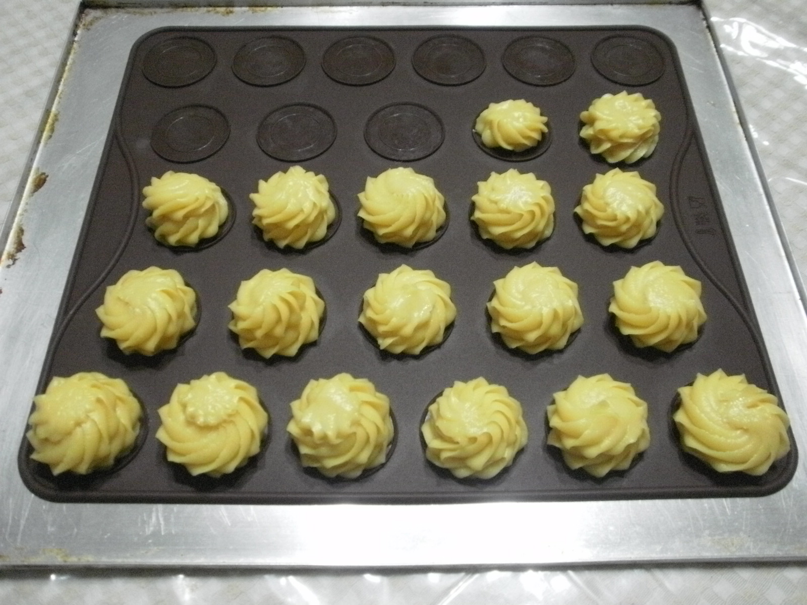 Zara ♥ Baking: KRIM PUFF BUAH-BUAHAN SEGAR