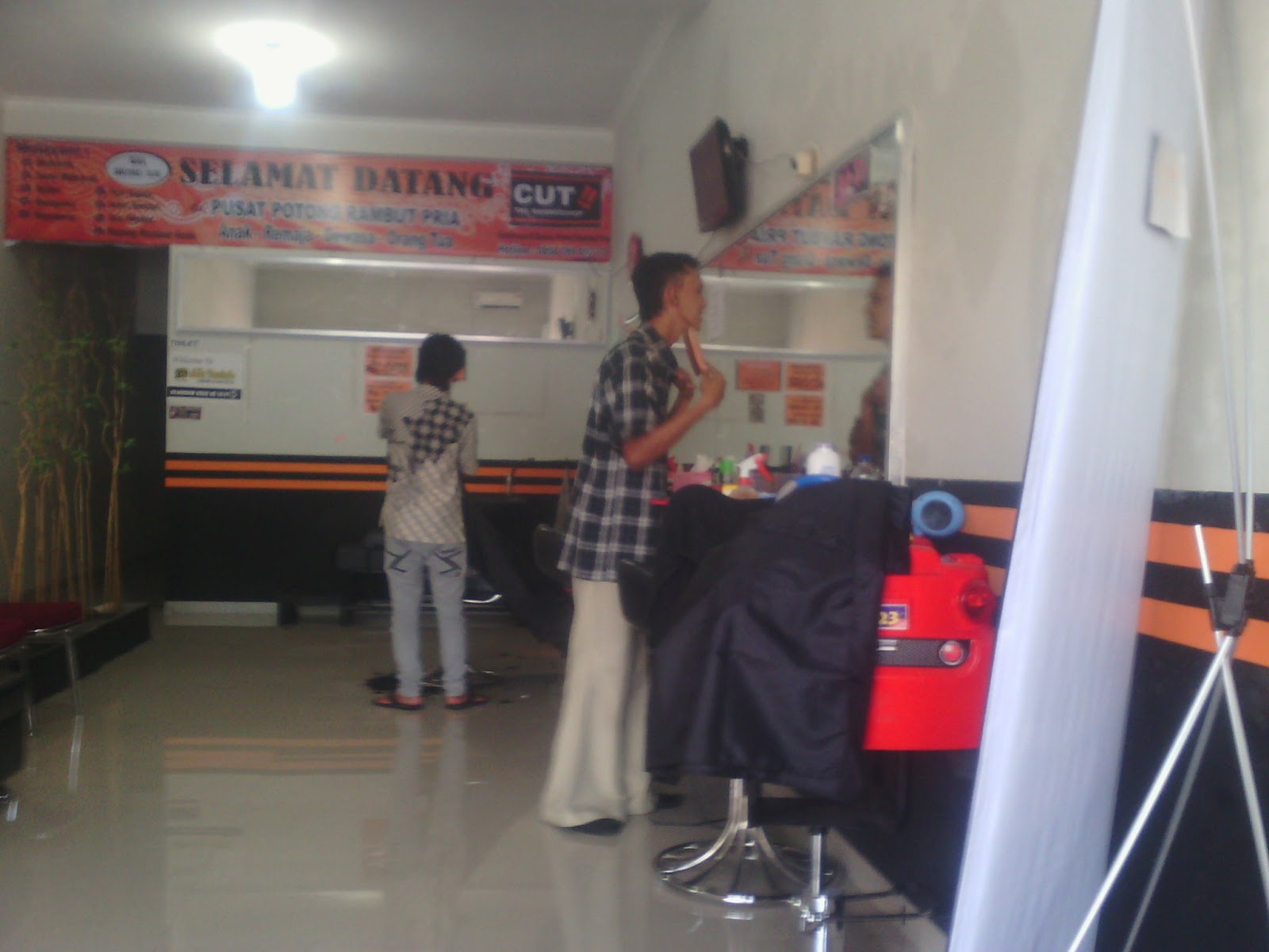 33+ Potong Rambut Pria Barbershop, Trend Saat Ini