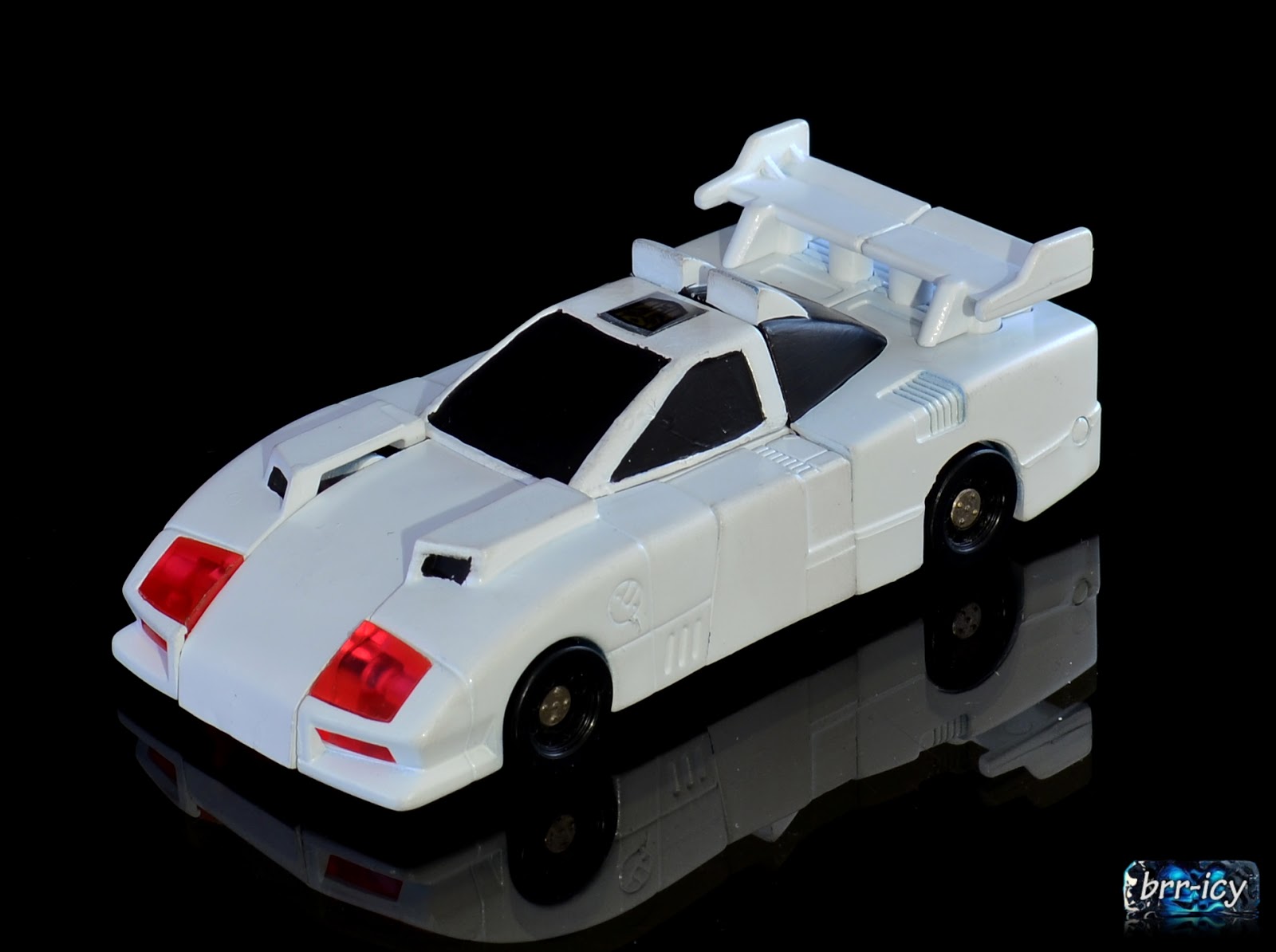 Brr-icy's Transformers Reviews: Small Turbomasters: Boss, Scorch ...