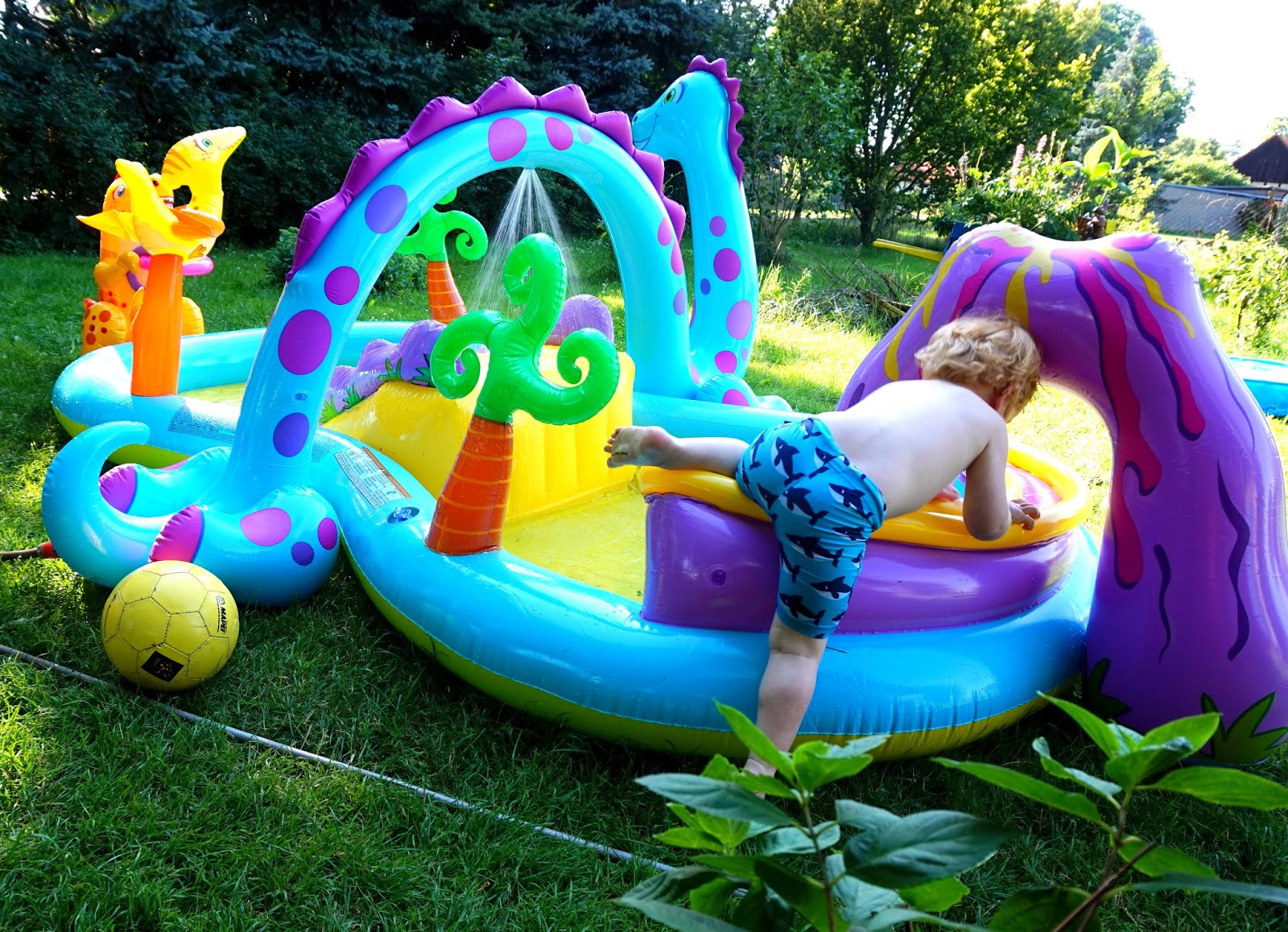 Die Dinos sind los! - großes Plansch-Vergnügen und endlich wieder ...