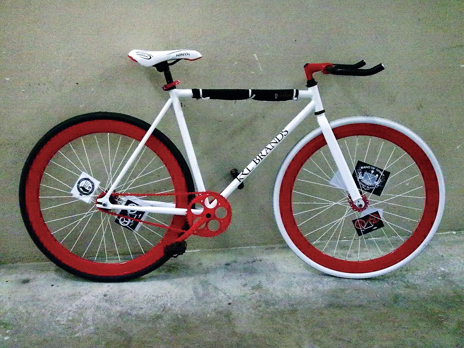 +A.Story.In.My.Pocket+: Fixie Revealed