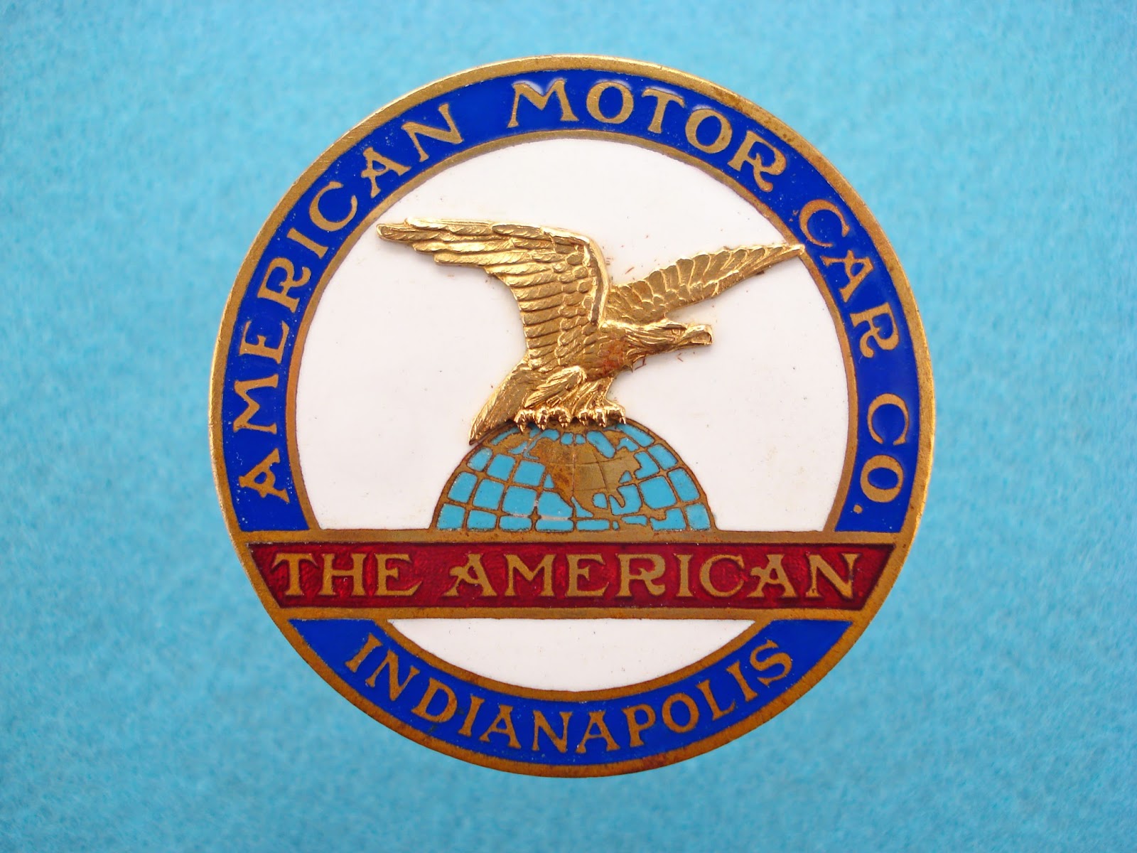 American Auto Emblems: AMERICAN/AMERICAN UNDERSLUNG