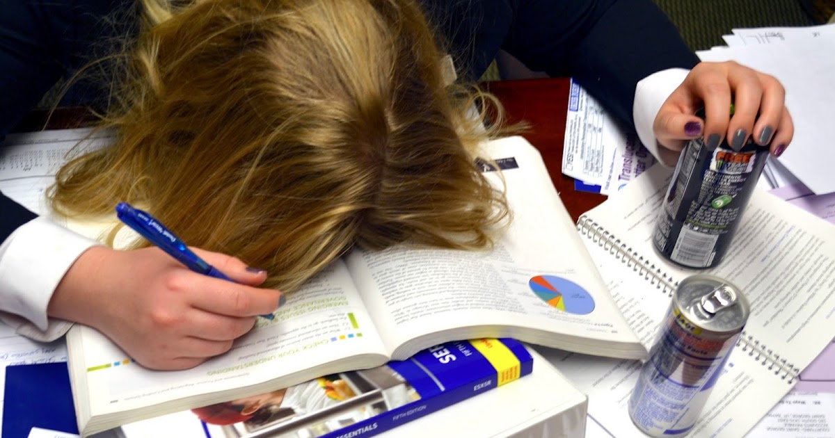 Staying Healthy During "Dead Week" | Fighting the Freshman 15