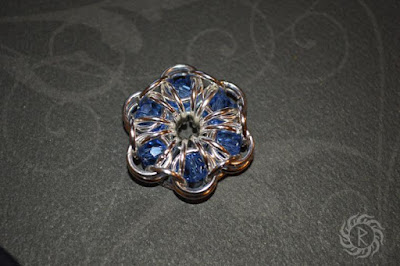 Captured Bead Chain Mail Flower Tutorial / The Beading Gem