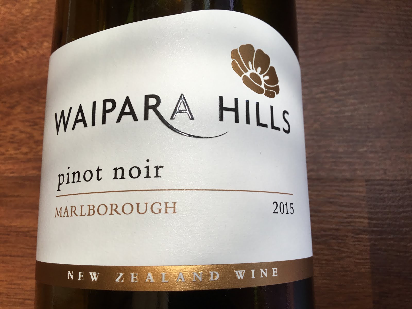 I Drink Red Wines: Waipara Hills Pinot Noir 2015 Marlborough NZ