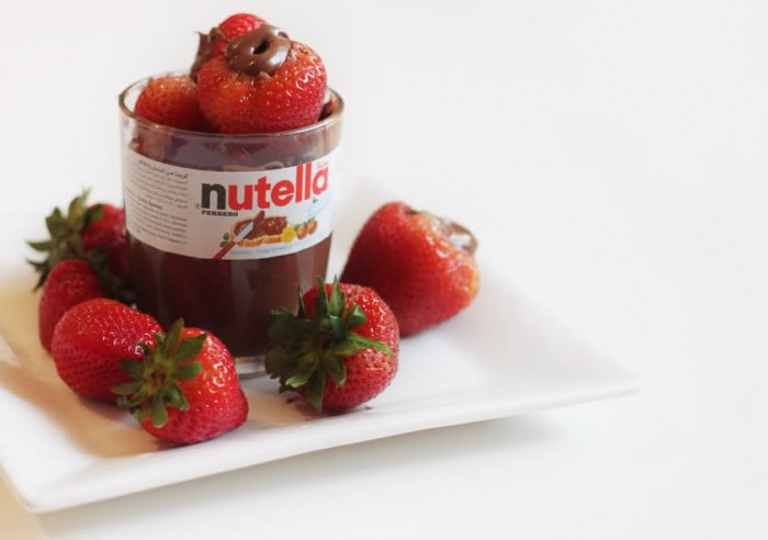 Receitazada: MORANGO COM NUTELLA