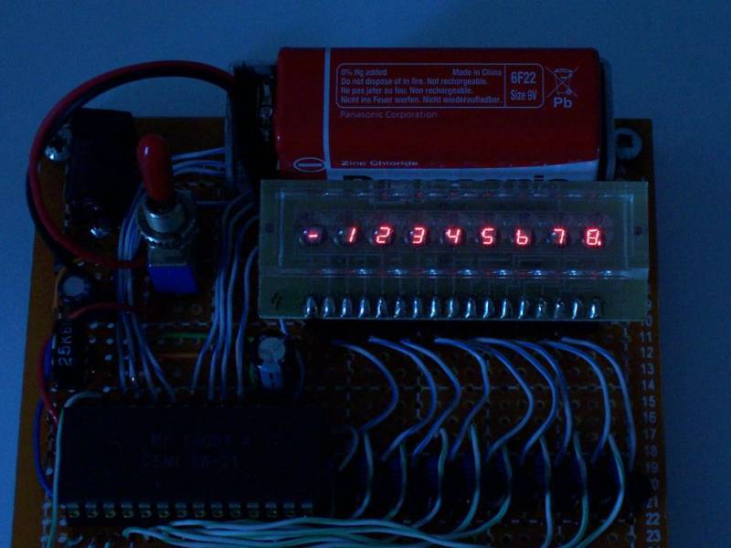 Leon Instruments: Reaktywacja Elwro - mały elegancki kalkulatorek