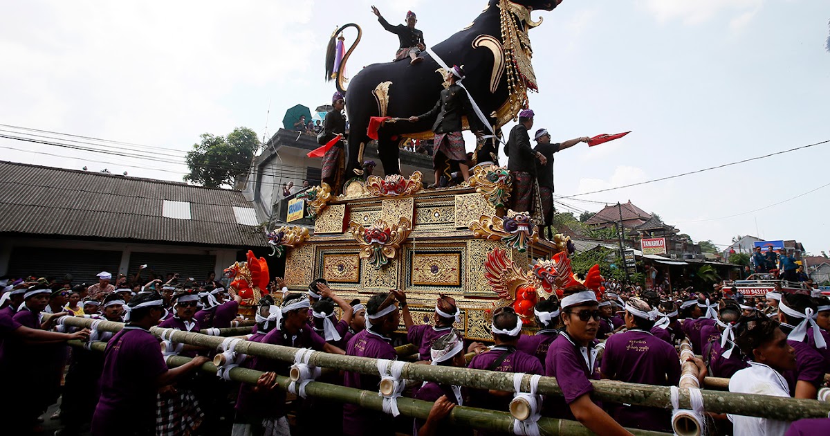 Budaya Upacara Ngaben di Bali ~ Teknologi Informasi | Pariwisata Budaya ...