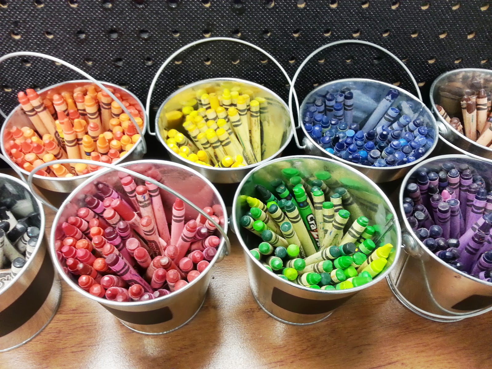 The Lifecycle of a Crayon! | The Primary Techie