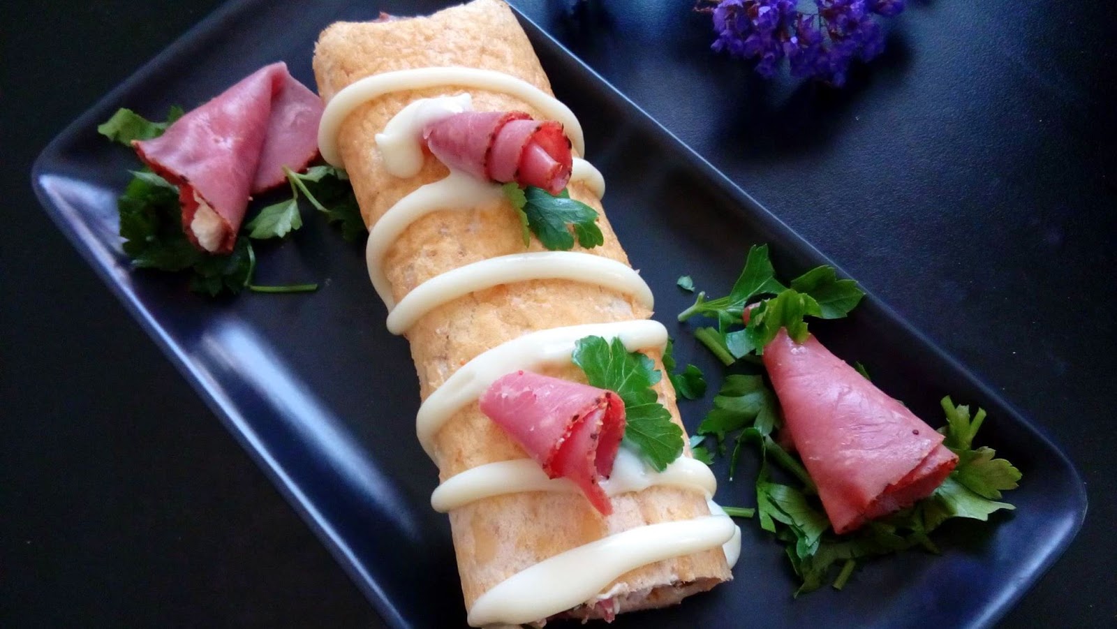 Greek Diet Foods & X X XL Cooking!: Ομελέτα ρολό - Mole Roll