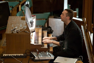 TIM HECKER | Ravedeath, 1972
