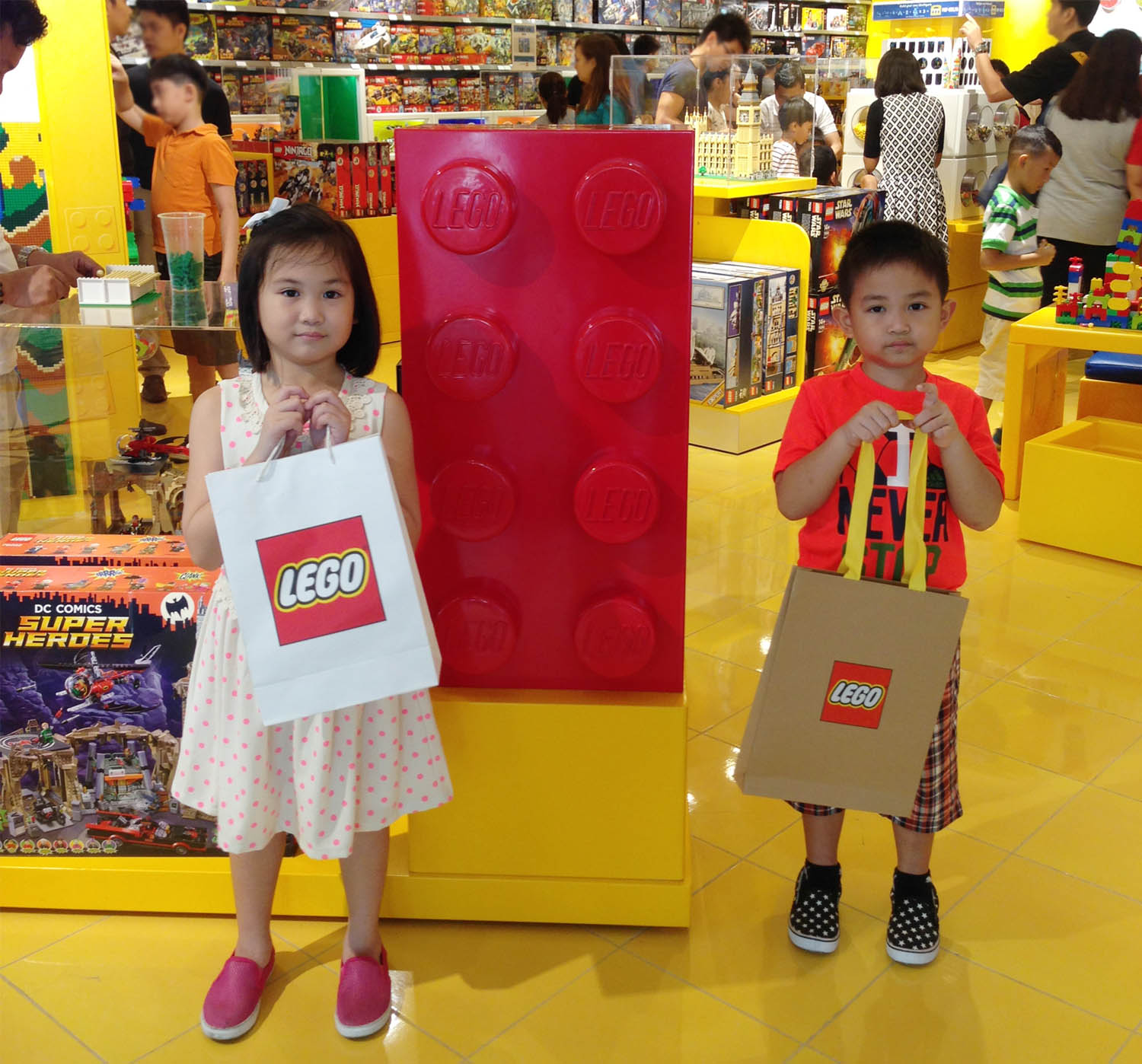 MrsMommyHolic: LEGO Certified Store opens in Alabang Town Center