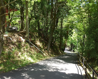 Explore Inside Japan: Armed priests