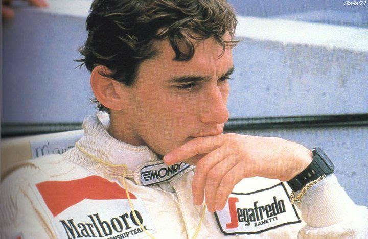 Ayrton Senna: Foto Do Macacão, Capacete, Balaclava E Sapatilha Da ...