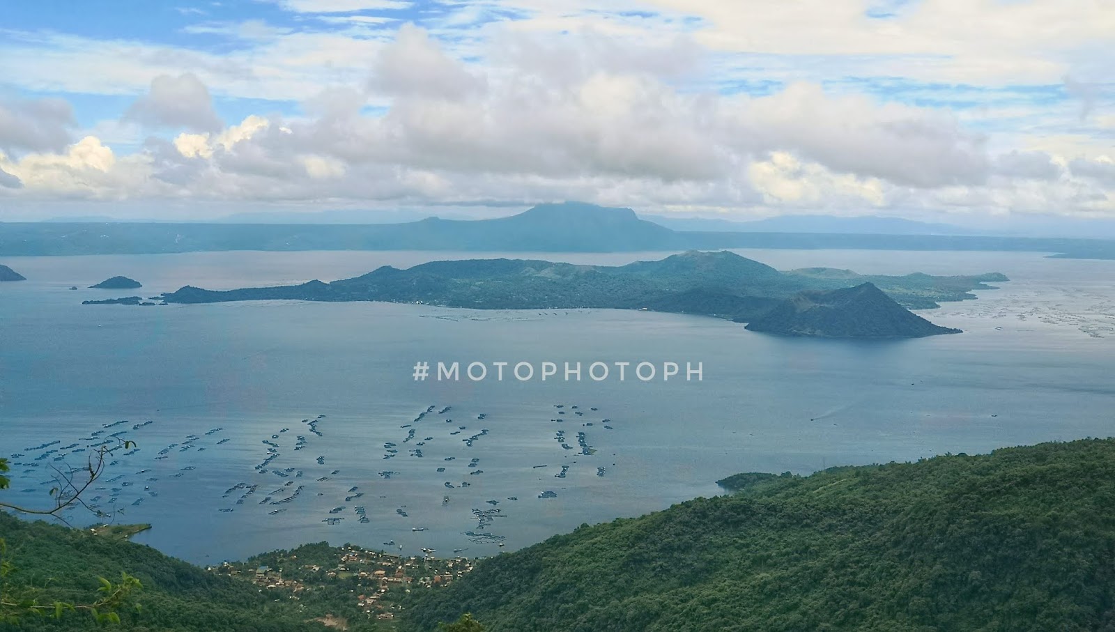 Photo Ride: TAAL Lake Loop (Motorbike Museum, Fantasy World, Bauan ...