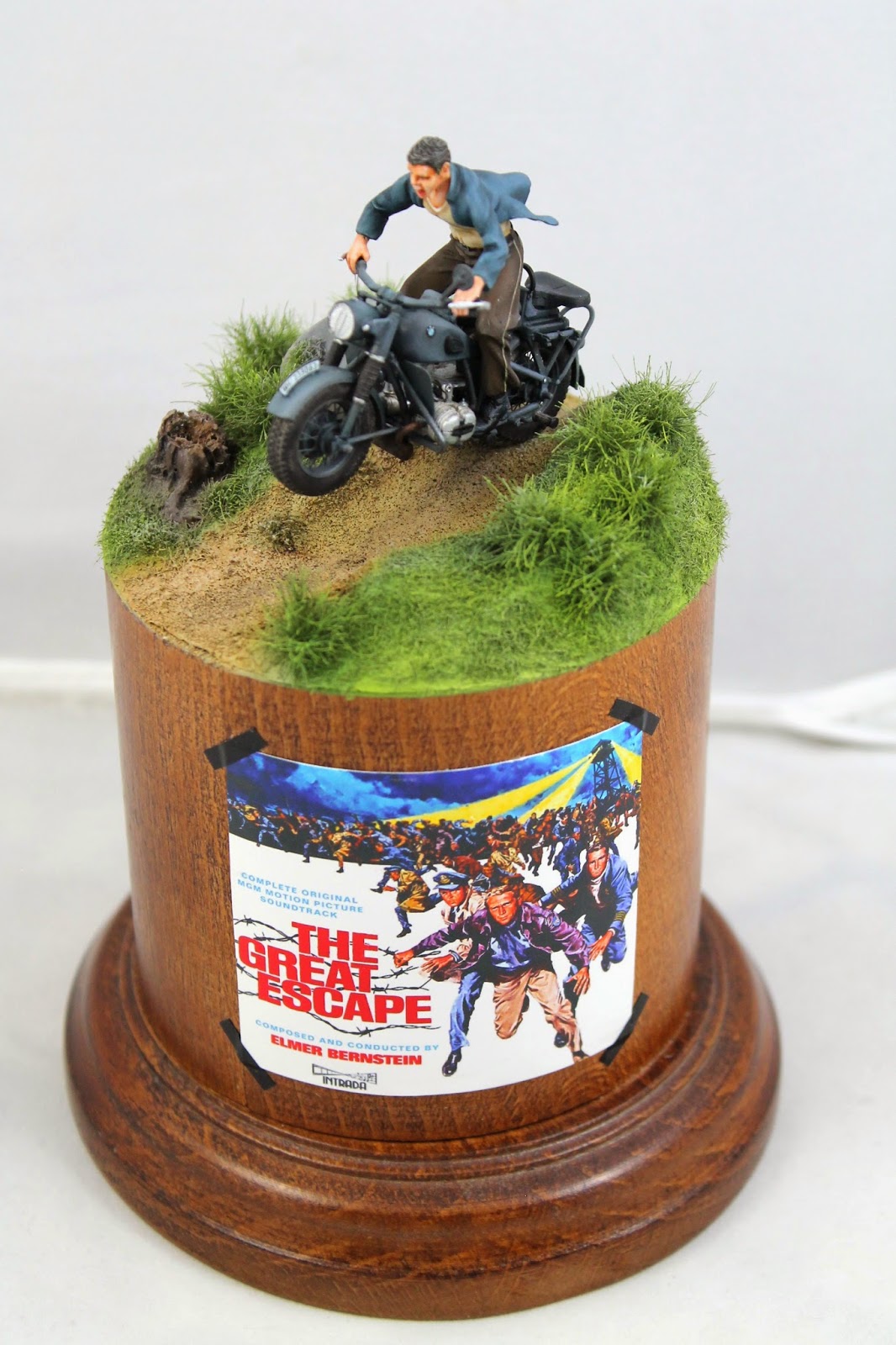 AFV-diorama: "The Great ESCAPE" - vignette 1/35
