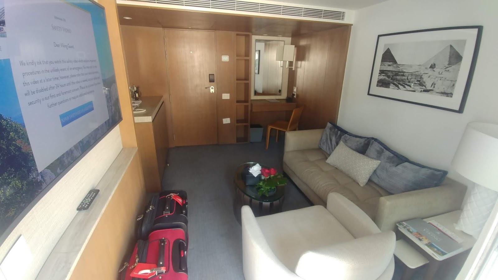 Kurt & Virginia's Travels: Viking RA - Day 1