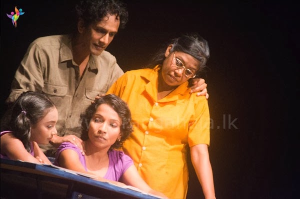 KOLAM DANCE IN SRI LANKA: Drama